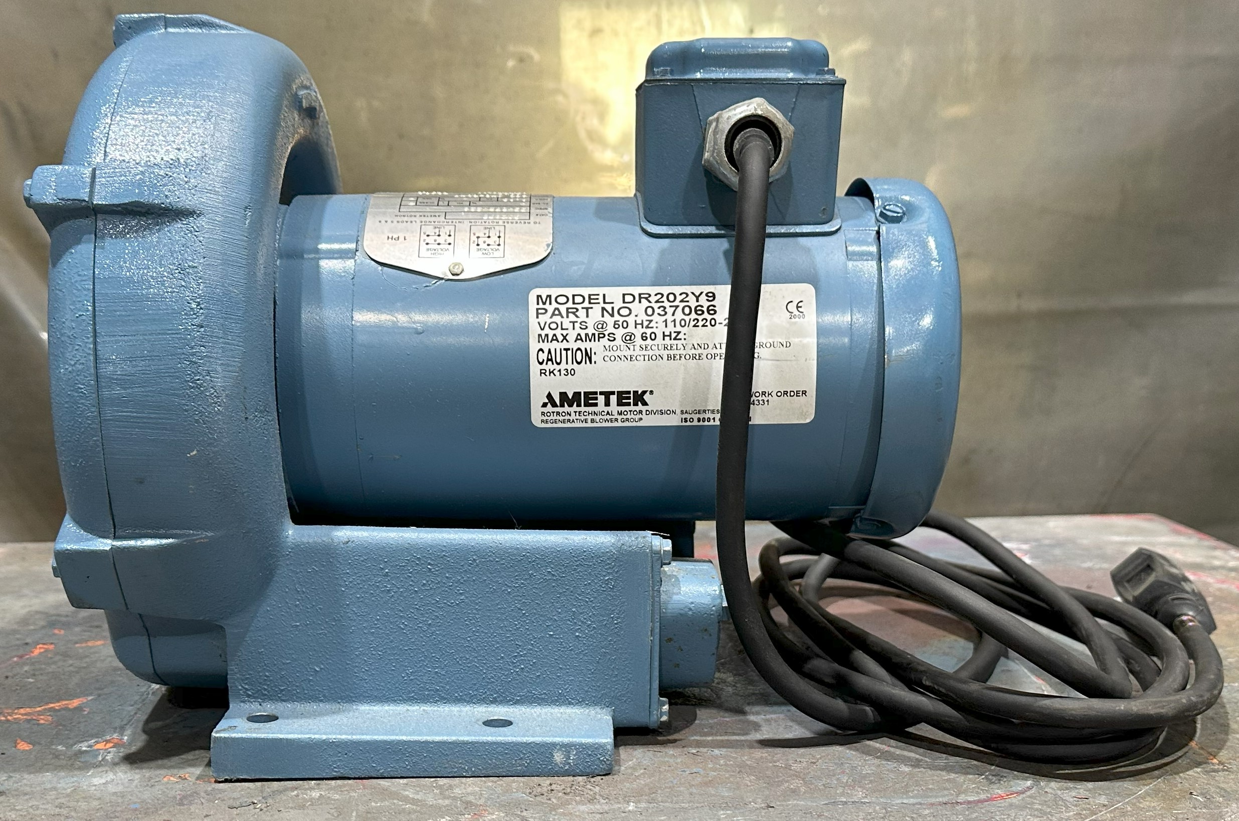 Used Rotron DR202Y9 Blower, 1-Phase, 115/230V, 1/3 HP, TEFC Motor ...